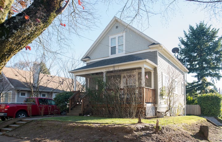 Northeast Portland Studio with Private Entrance - Houses for Rent in ...