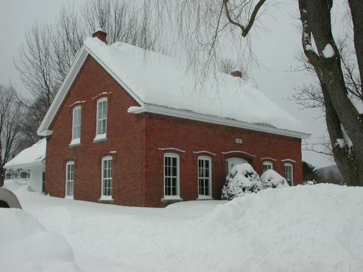 Historic Home In Ski Country - Waterbury Village Historic District