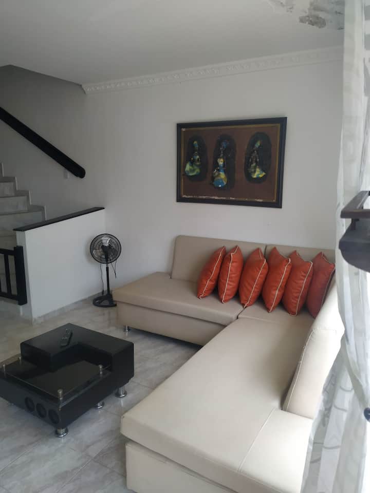 Casa Familiar En Conjunto, Villavicencio - Villavicencio