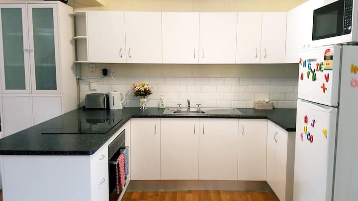 3 Levels Of Living, Super Comfy Home. Nbn100 - Townsville