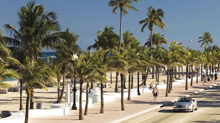 2br Oceanfront Condo! Central Fort Lauderdale Beach. Sleeps 8. - Caraibi