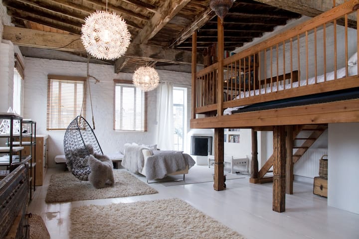 Beautiful Loft Space - Fab Location - Chelsea, Londra
