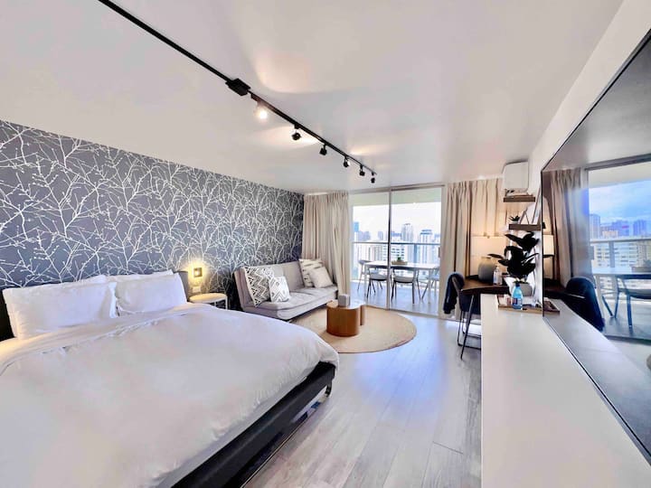 34fl-chic & Modern Waikiki Studio W/gorgeous Views - Honolulu