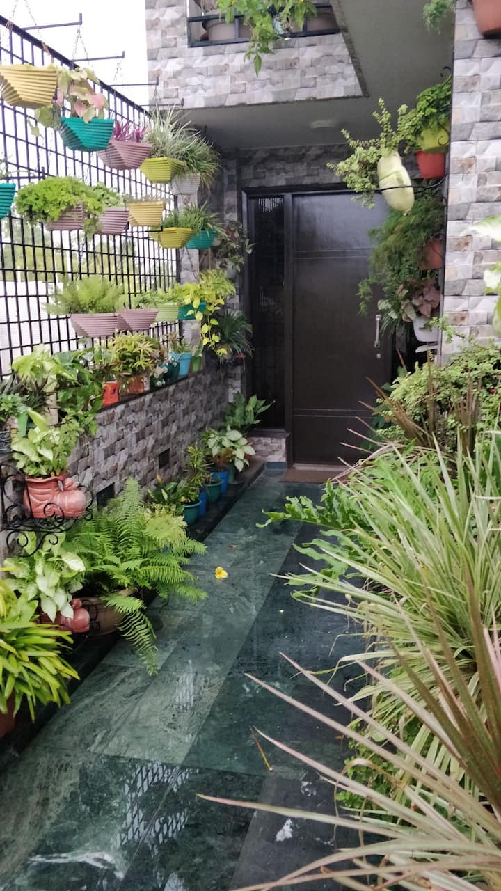 A Fully Furnished Rooftop Studio Apartment - Delhi