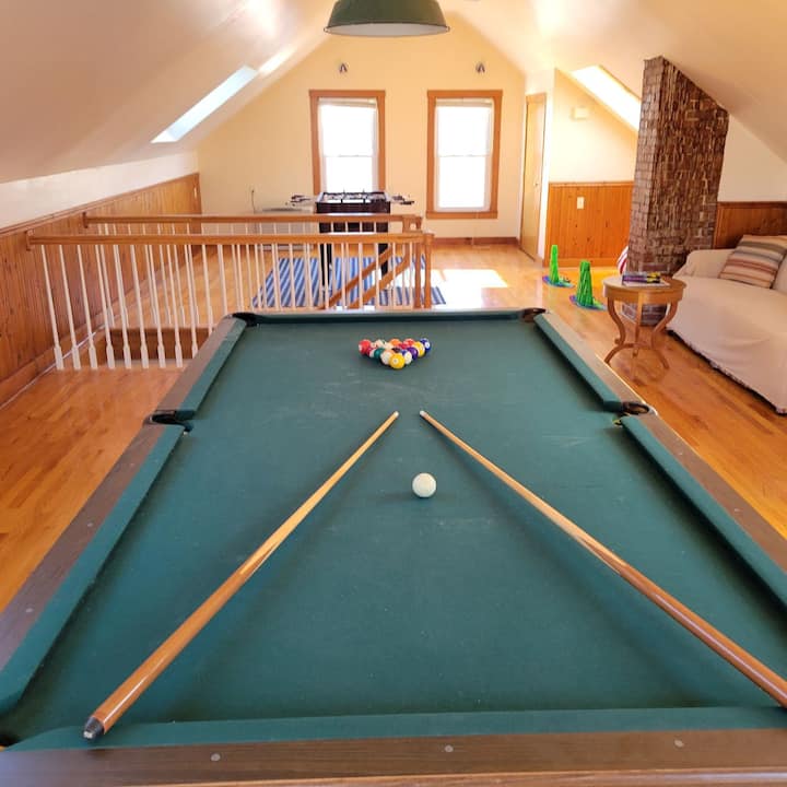 By The Sea - Large Home With Game Room - Old Orchard Beach, ME
