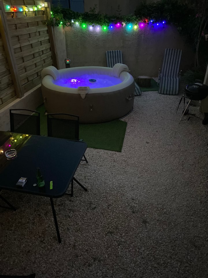 T2 éLégant Avec Jardin Privatif & Jacuzzi - Vitrolles