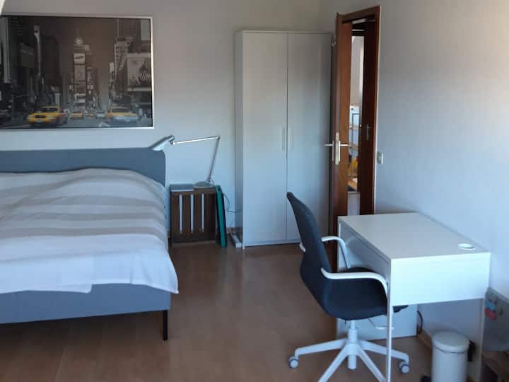 Quiet Studio Düsseldorf Deu-05111000-2-0010272-22 - Düsseldorf