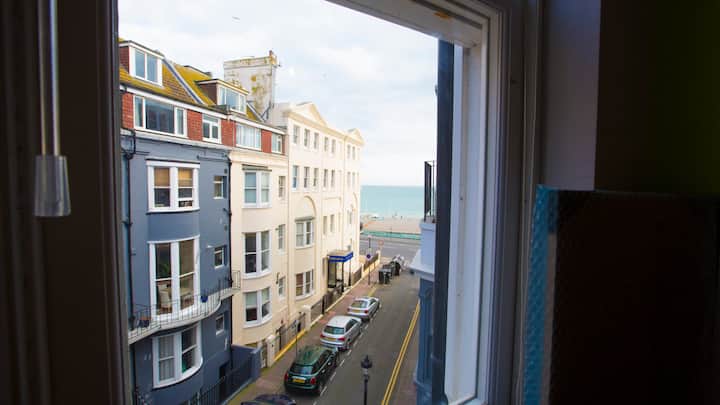 Central Funky 1 Bedroom Apartment With Sea Views. - Brighton