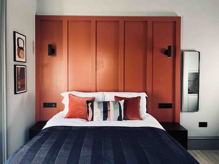 Boutique King Bed Studio, En-suite & Kitchenette - Melrose