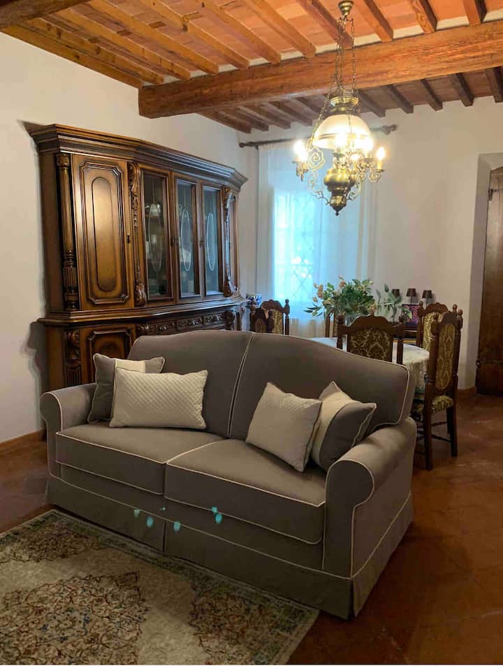 Alloggio Per Due Persone, Bagno E Cucina Condivisa - Lucca