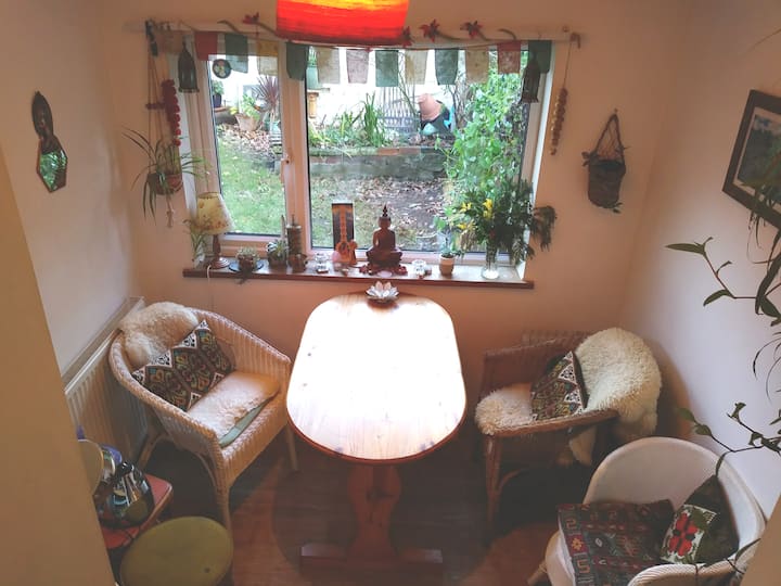 Rustic, Light And Spacious Double Room In Easton - Bristol