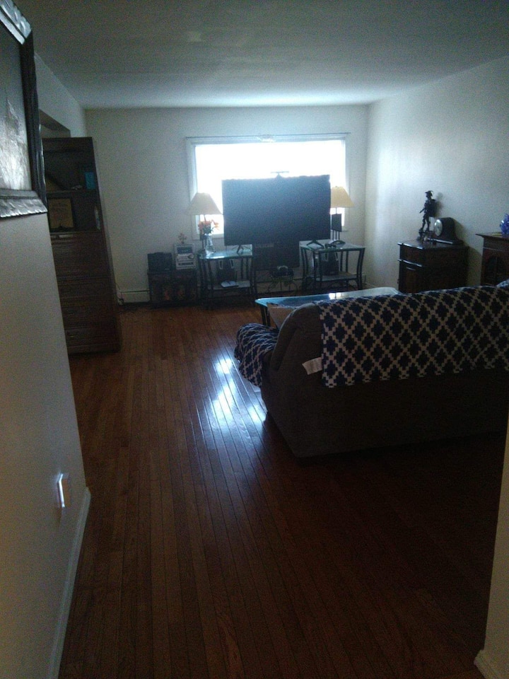 16 Lake Ave Condo - New Brunswick, NJ