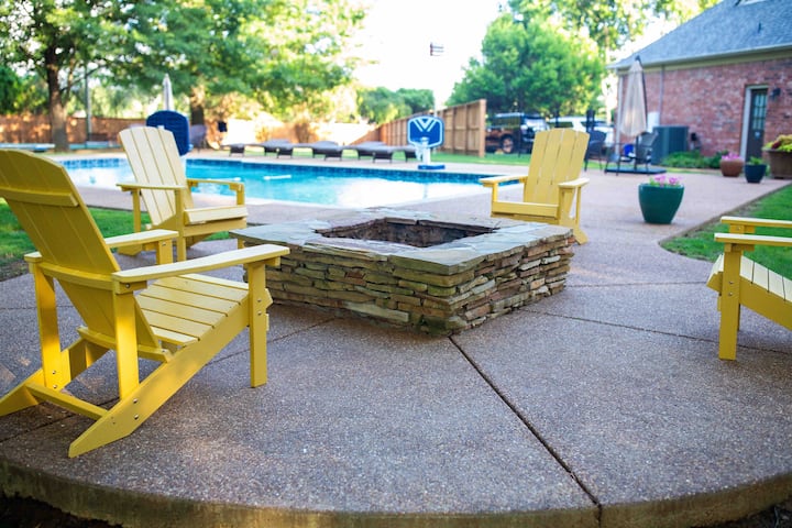Vacation Destination-sauna/hot Tub/5 Full Baths! - Memphis, TN