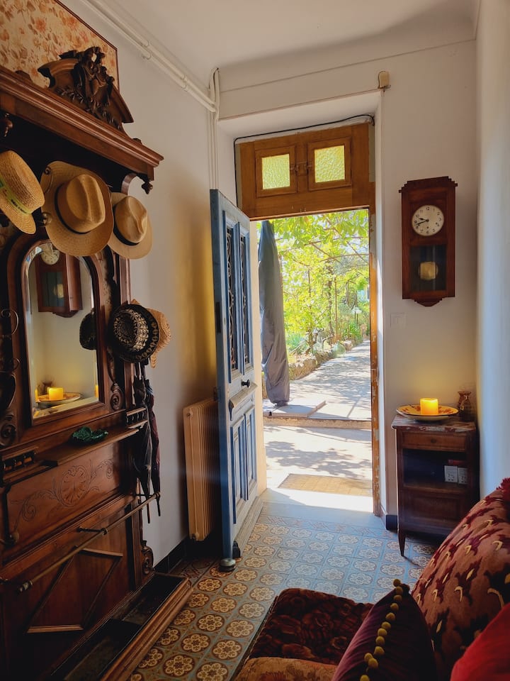 Maison De 1920 Jardin Et Vue Mer Proche Du Centre - Grasse
