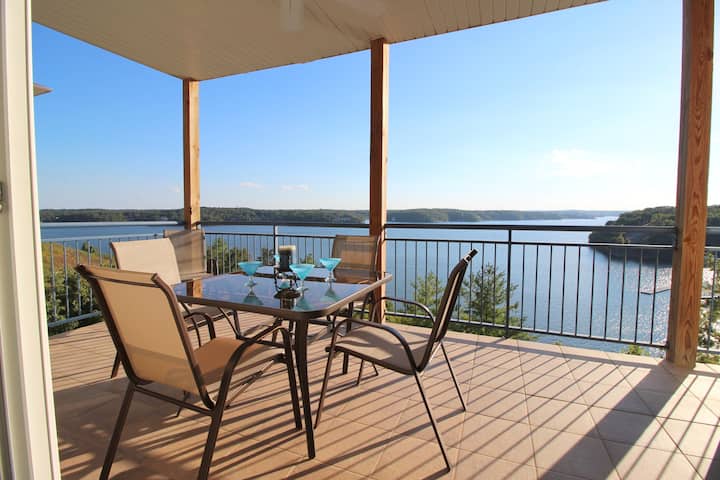 Stunning Lake View At Palisades - Lake Ozark, MO