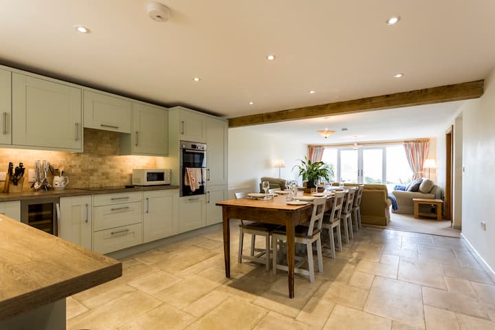 'Stable Cottage' - Beautiful Family Accommodation - Petersfield