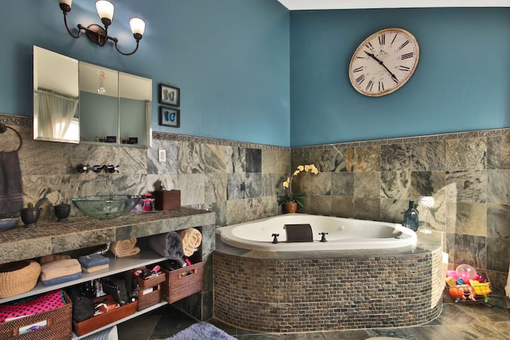 Luxury 3,250sqft Townhouse-15mins To Times Square - Jersey City, NJ