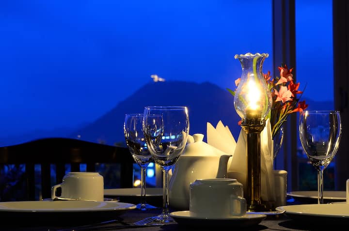 6 Splendid Bedrooms With Astounding Views ! - Udaipur