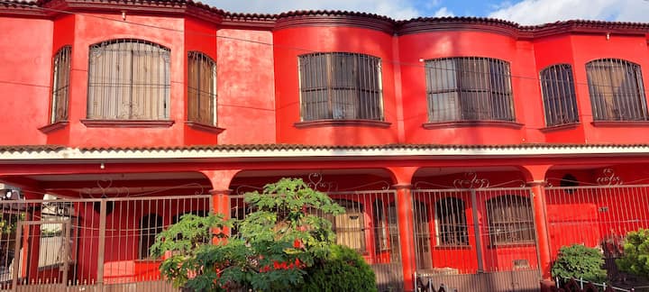 Casa Cómoda, Espaciosa, Amueblada Y Segura. - Masagua