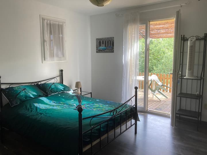 Belle Chambre Spatieuse Avec Terrasse Privée - Mouans-Sartoux