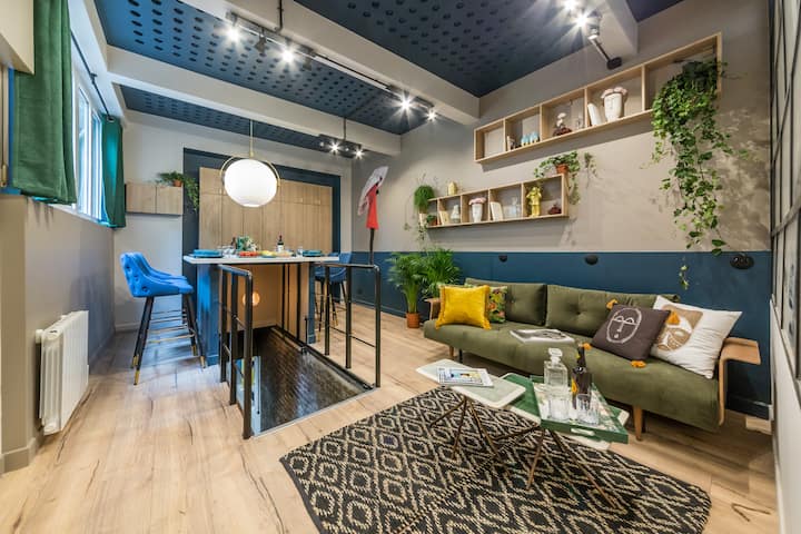 Paris Center ,Montmartre Duplex ,Very Charming - Paris