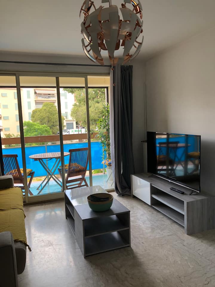 Appartement Lumineux Au Centre-ville D'hyères - Hyères