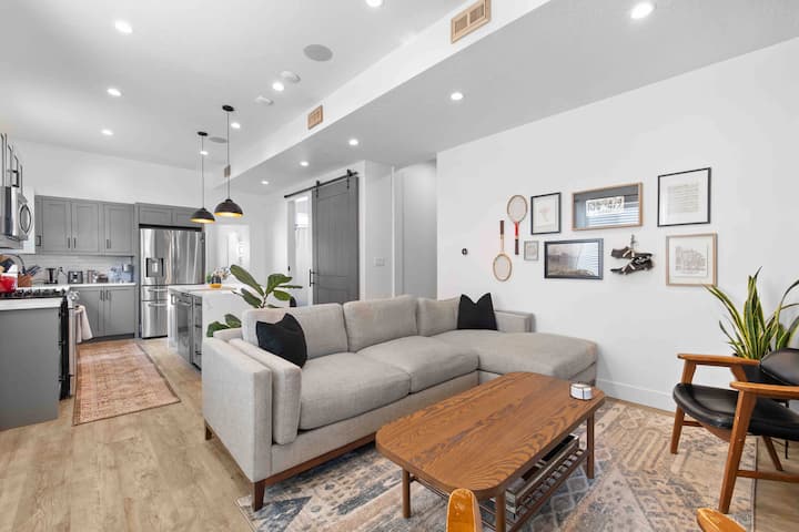 Charming Slc Downtown Home + Hot Tub And Firepit - Salt Lake City, UT