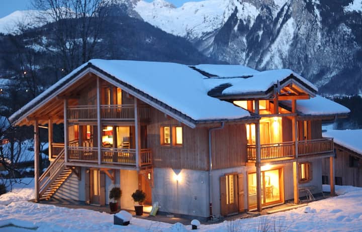 Wonderful Apartment With Hot Tub Sleeps Up To 6 - Samoëns