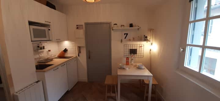 Studio Cosy Et Lumineux Dans Centre Historique - Montpellier