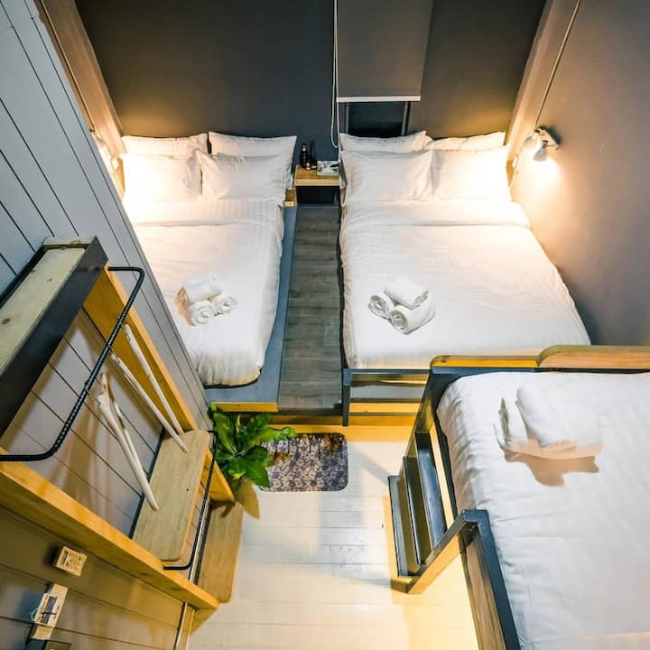 Zeds Room 205 - Bangkok