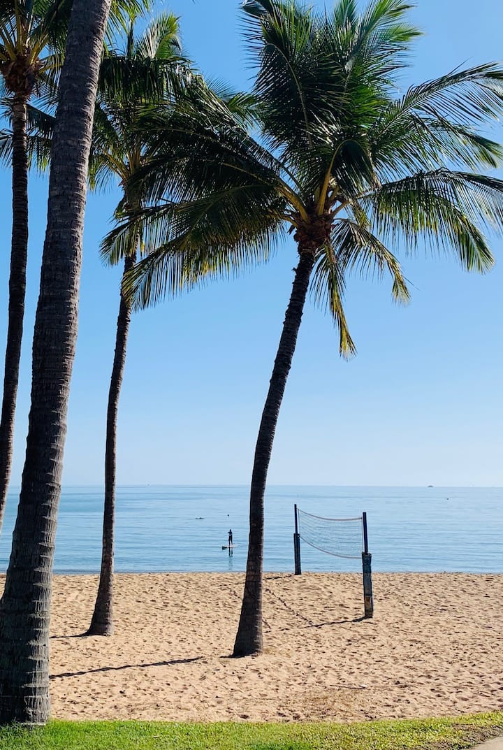 Sea Breeze Apartment, 3 Minutes To The Beach - Townsville