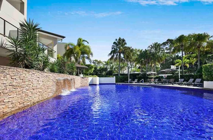 Spacious Beachside Apartment-lagoon Pool-gym-sauna - Australie