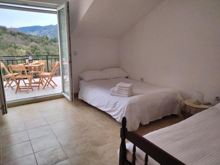 Four Studio Apartments On One Floor! - Croacia