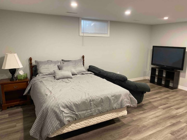Corrie Crescent Apartment - Waterloo, Canadá