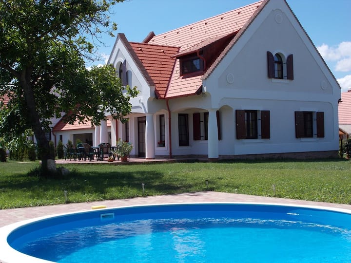 Gemütlich Bauernhaus Mit Pool - Hungary