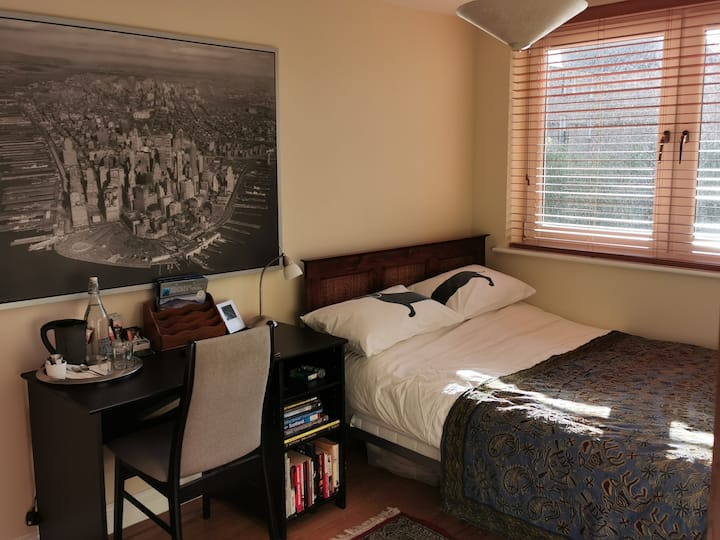 Comfortable Room In Waterfront Area. - Edinburgh