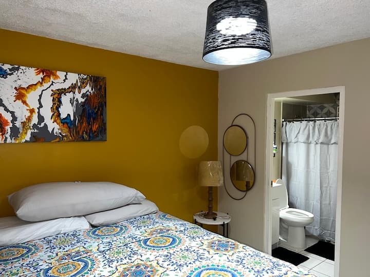 Cozy, Modern New Kingston 1 Bedroom - Kingston, Jamaica