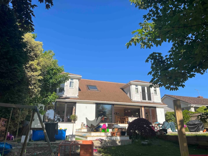 Beautiful 4 Bed Beach House 5 Mins From The Beach - Poole