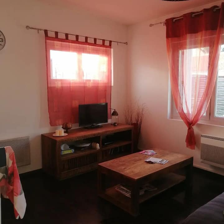 Petite Maison Sans Prétention - Charron