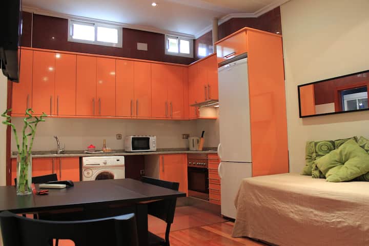 Hermoso Apartamento En Pleno Centro De Madrid - Madryt