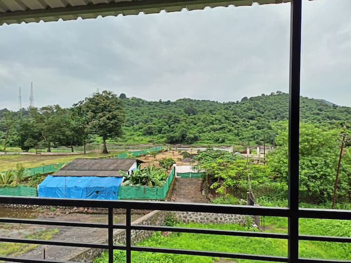2.5 Bhk Villa 
With No Restriction 
House Party - Pen