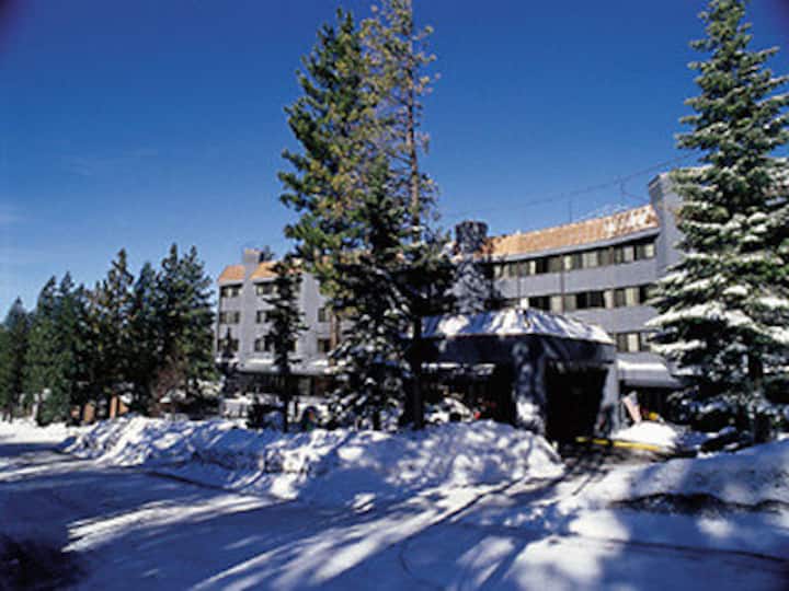 Walk To Ski/board, Nice Condo2, Heavenly Resort - タホー湖