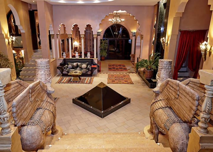 Un Séjour De Rêve Dans Une Maison D'hôtes De Luxe - Ouarzazate