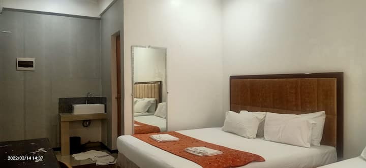 Casa De Robles 4pax Aircon Room W/ Pool & Parking - Pililla