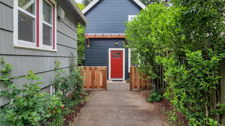 Charming, Private 2-level Guesthouse-woodstock - 포틀랜드