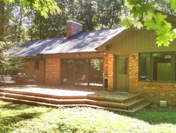 Eagle's Nest Superbowl House - Zionsville, IN
