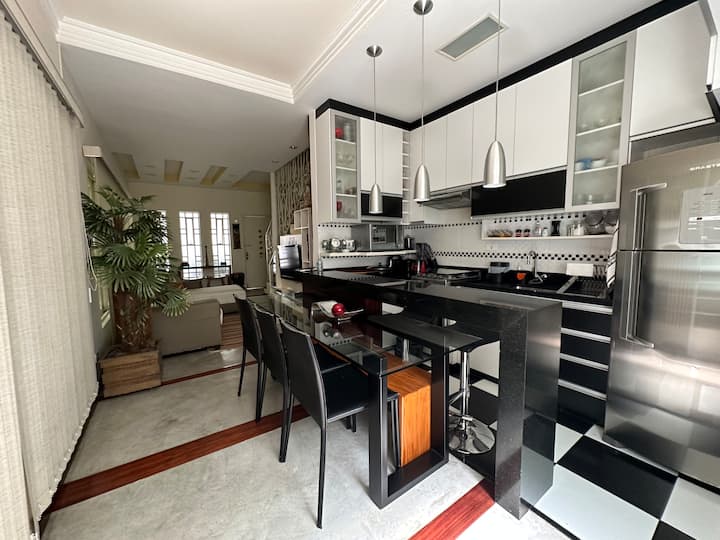 Suíte P/ Executivo C/ Arcond + Faxina Semanal - Santo Amaro