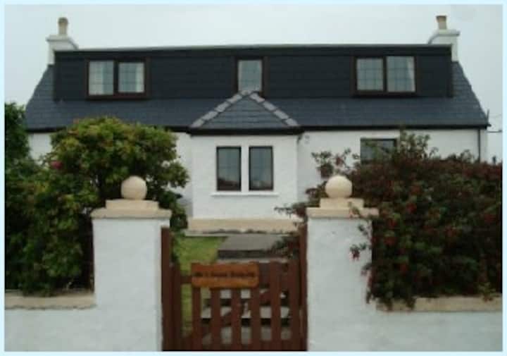 An T-seann Dachaidh Cottage, North Uist - North Uist