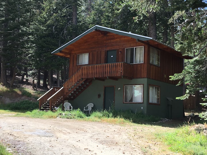 Vintage Cabin #4 Old Mammoth - Mammoth Mountain, CA