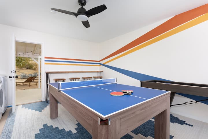 Lomitas Memories: Hot Tub| Game Room| King Bed - Joshua Tree, CA
